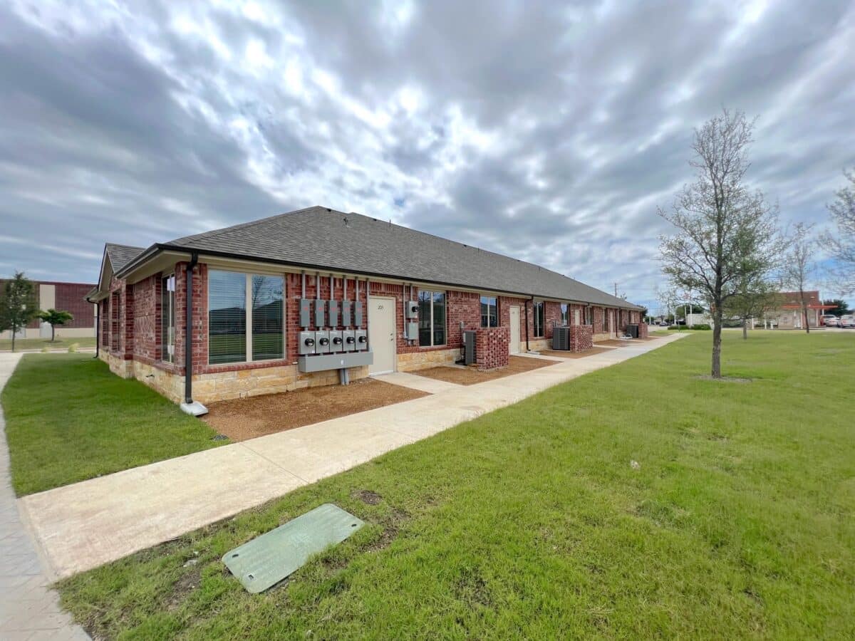 The Offices at Stonebrook Crossing - Legacy Commercial Realty