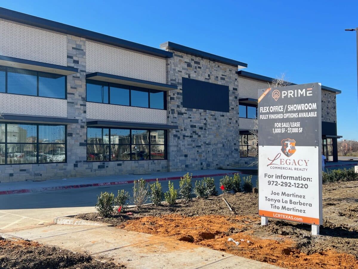 Prime Office Showroom - Lewisville - Legacy Commercial Realty
